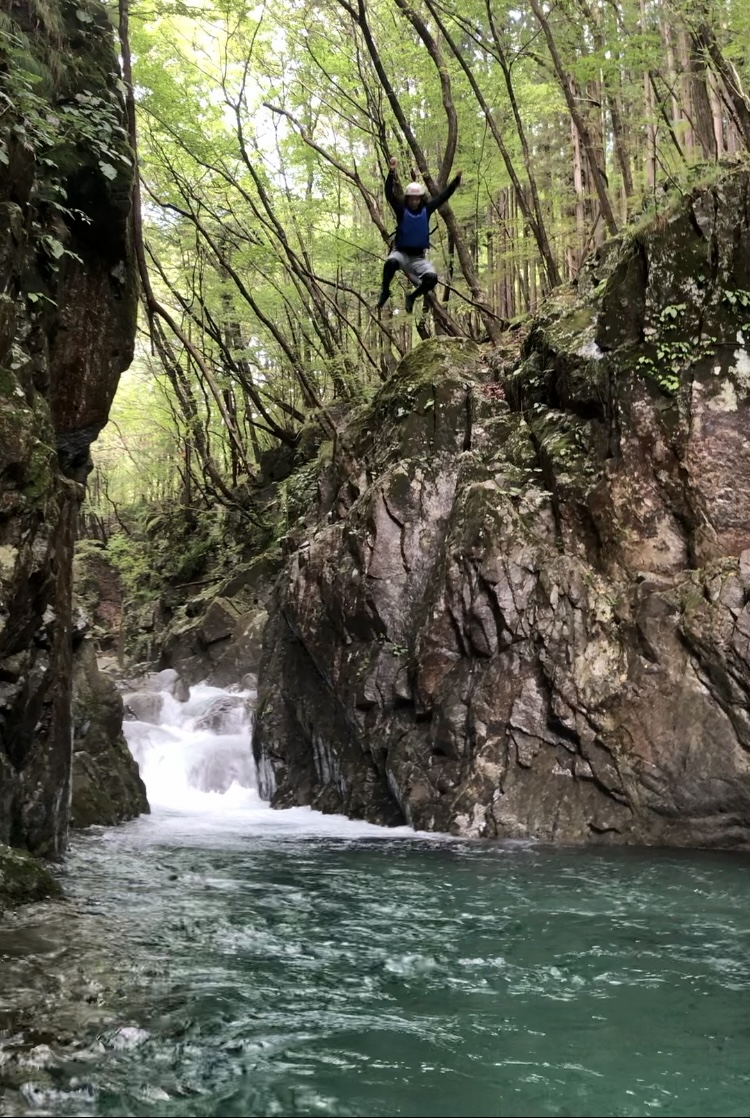 Shower Trekking Advance – Early Bird Adventure