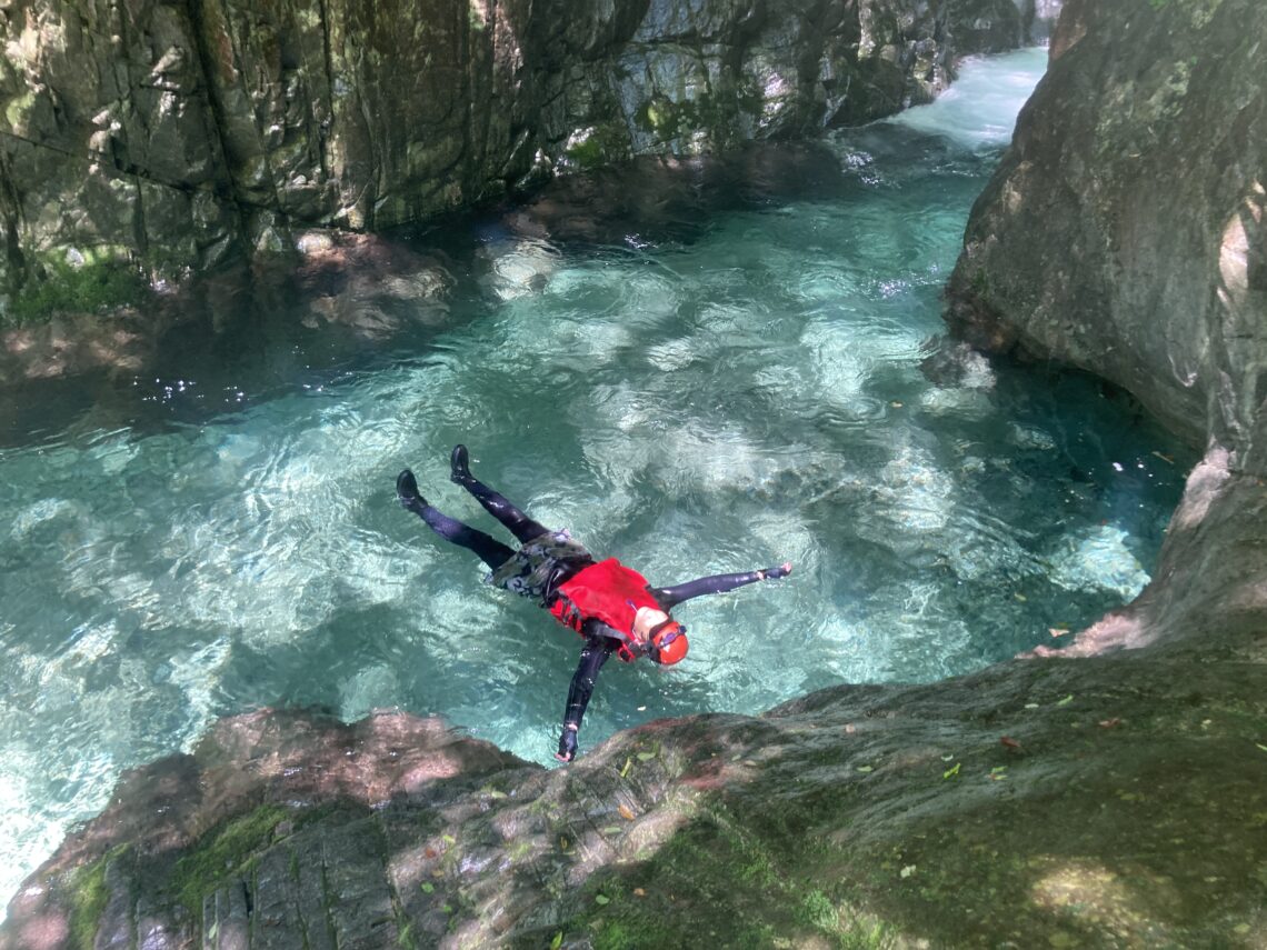 Shower Trekking Advance – Early Bird Adventure